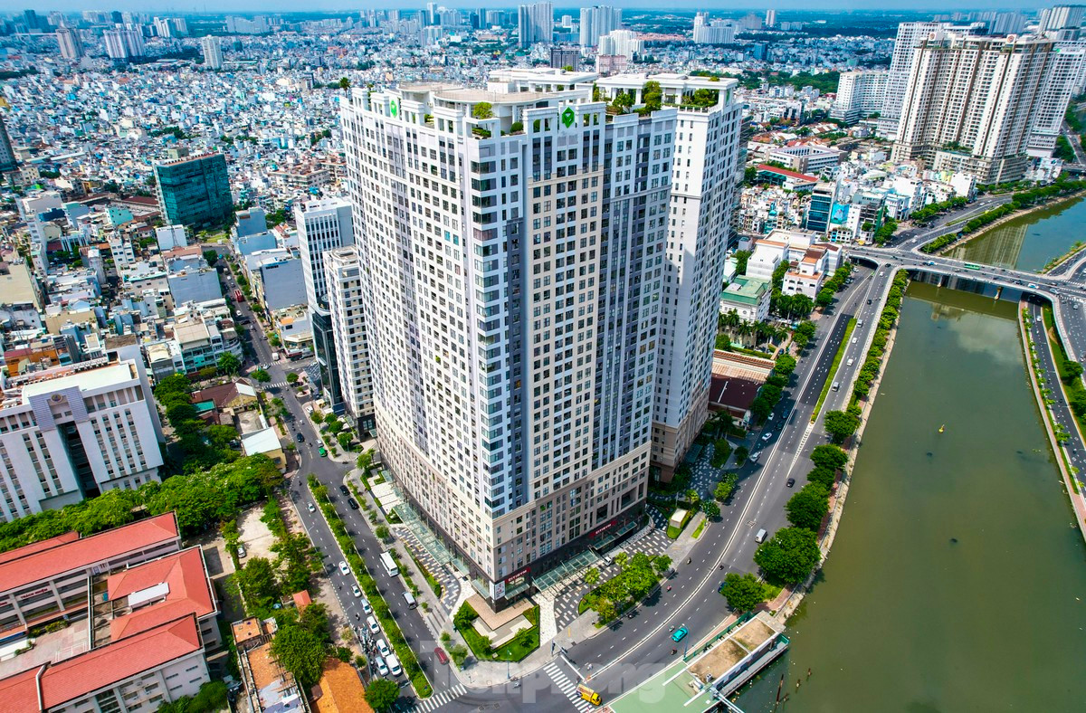 Surge in Real Estate Interest Shocks Hanoi and Ho Chi Minh City Markets ...