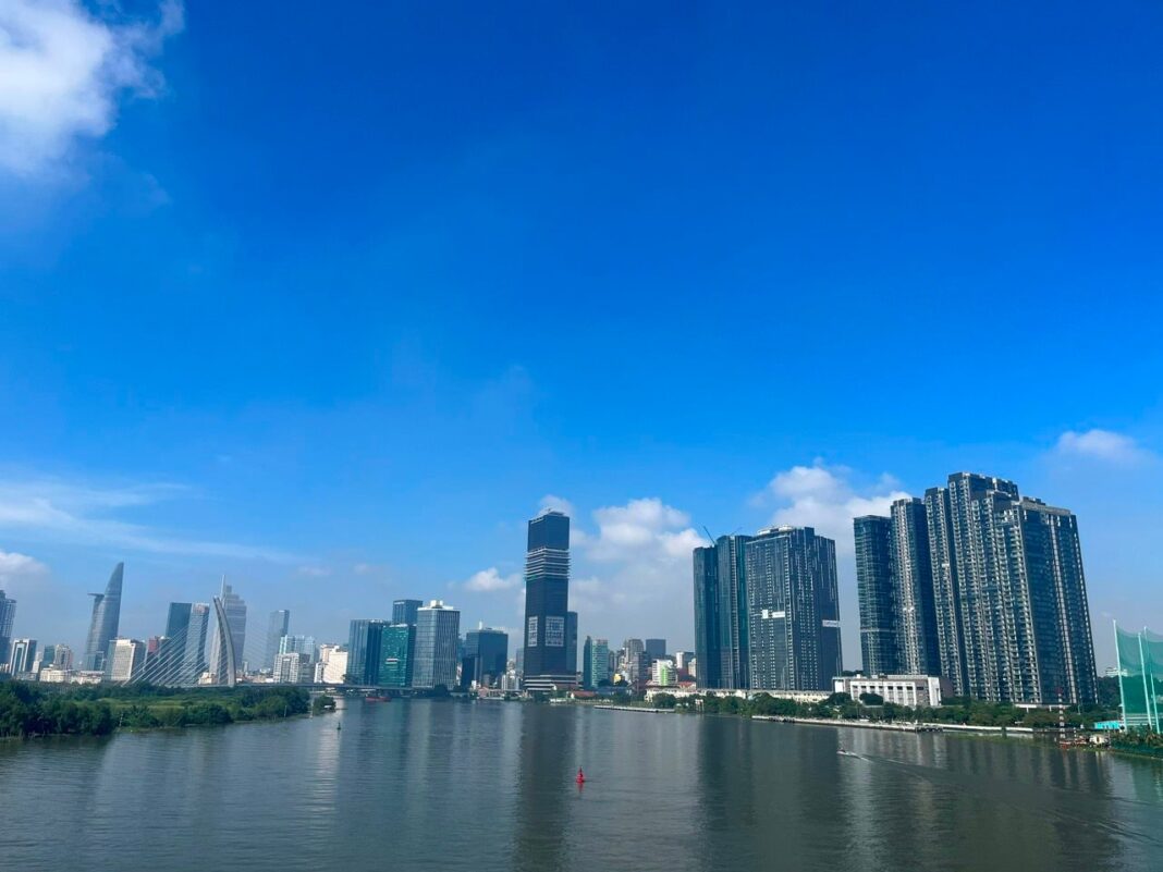 What Does the Price Range of VND 120-200 Million per Square Meter Reveal About Luxury Apartments ...