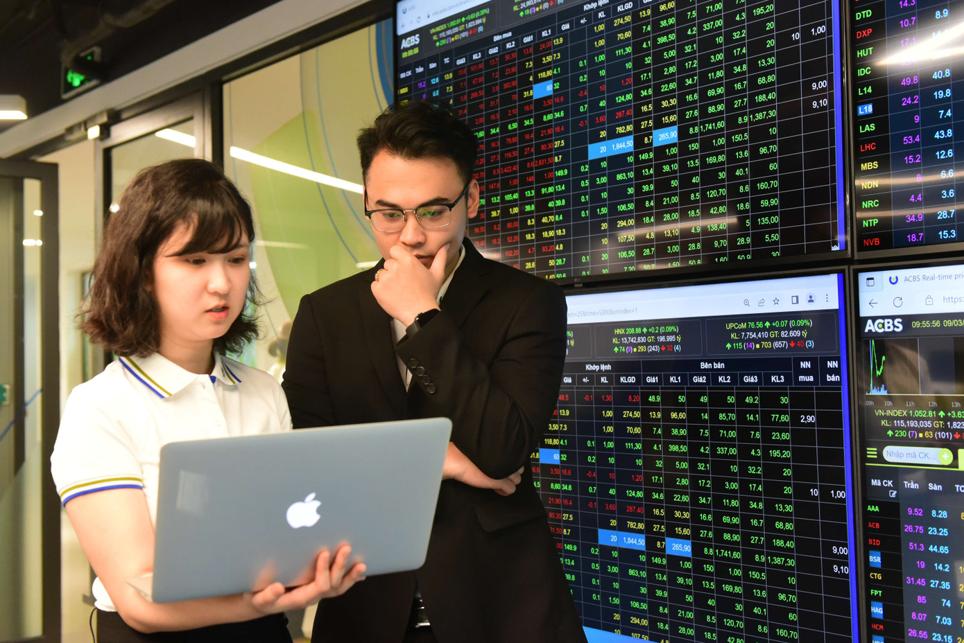 Spectacular IPOs: Anticipated Blockbusters Hit the Market, Only to ...
