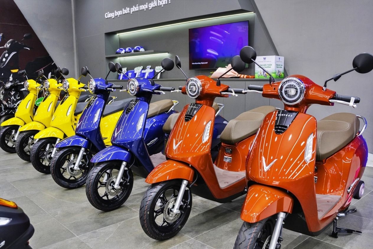 Electric Motorcycles See Deep Discounts at Year-End, Some Models ...